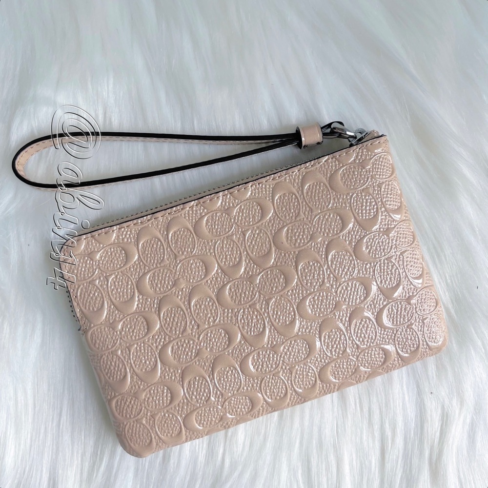 Coach Signature Embossed Patent Leather Corner Zip Wr… - Gem